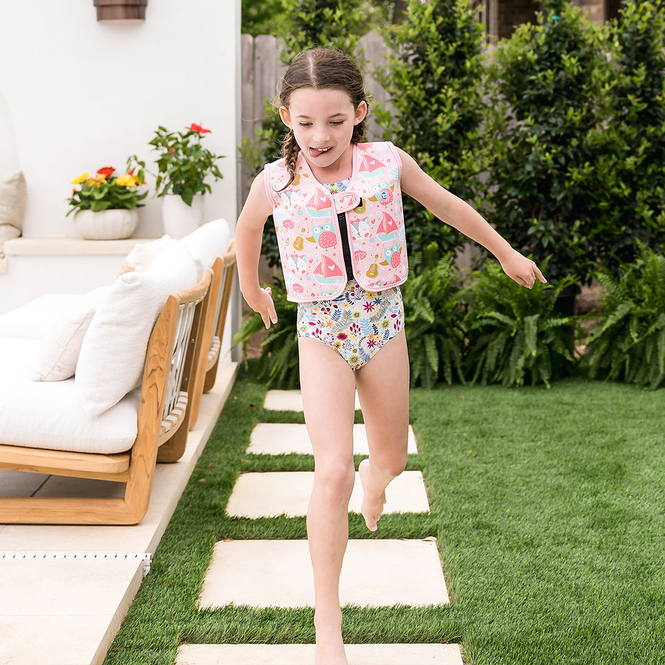 Your Complete Guide to Float Vests and Jackets | Splash About UK